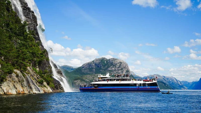 Stavanger: Lysefjorden Cruise and Preikestolen Hike - Practical Details and Tips