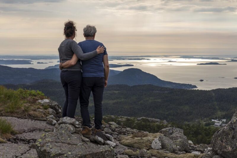 Stavanger: Preikestolen Classic Hike and Side Trail - Who Should Book This Tour?