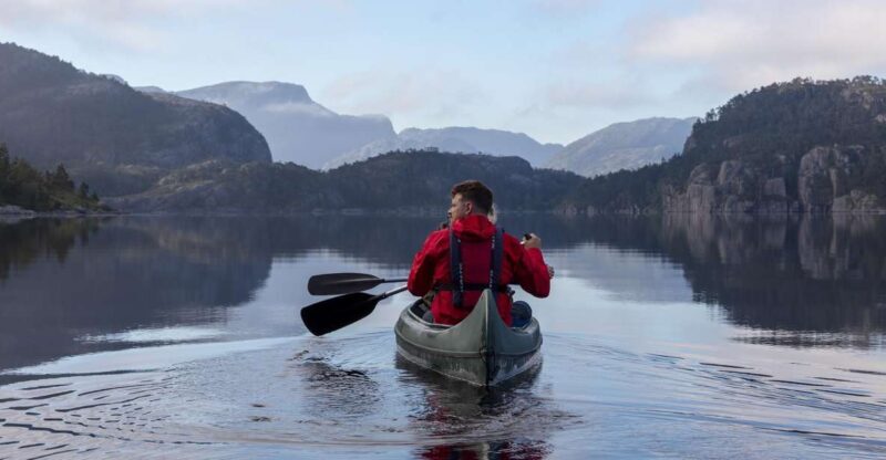 Stavanger: Preikestolen Hidden Trail Hike + Canoe + Lunch - The Lunch Break: Taste of Norway on the Trail