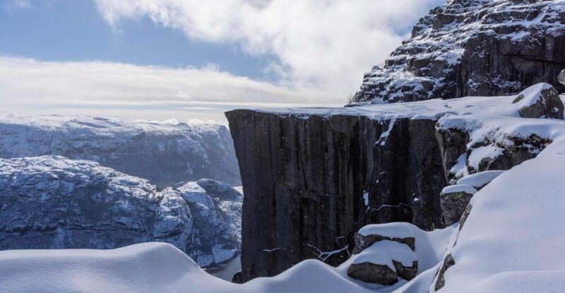 Stavanger: Preikestolen Winter Hike + Hot Lunch - Worth the Price?