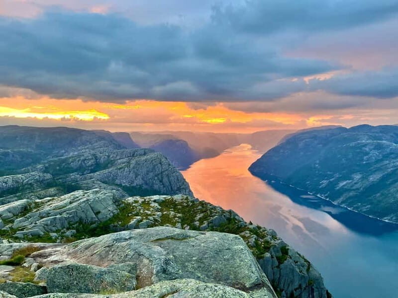 Stavanger/Sandnes: Preikestolen Guided Hidden Nature Hike - Authentic Guides Make All the Difference