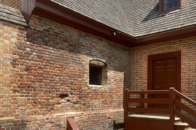 Step in Time Inside Historic Buildings of Colonial Williamsburg - Who Should Consider This Tour?