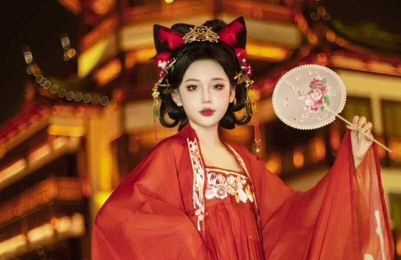 Step into Old Shanghai: Traditional Costume & Tea Experience - The Experience Provider: Hippo Tour Shanghai