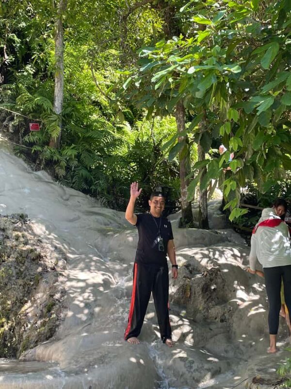 Sticky Waterfall Half-day with Private Car - FAQ