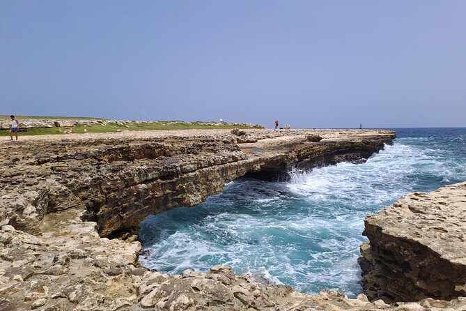 Stingray City experience, Devils Bridge and Long Bay Beach - The Sum Up
