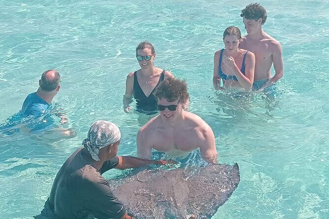 Stingray City Sandbar 3.5 hr Snorkel Tour and Seven mile Beach - Analyzing the Value