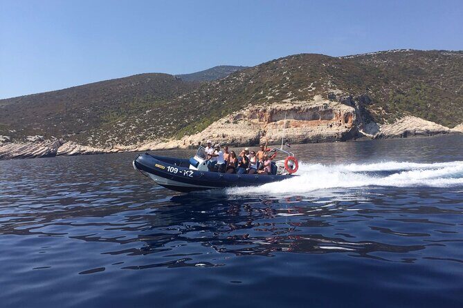 Stiniva, Green Cave, Blue Lagoon & Secret places - Key Points