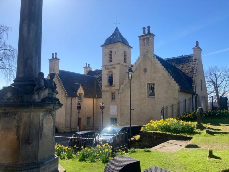 Stirling Castle and the Old Town: Private Walking Tour - What to Expect from the Tour