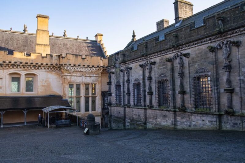 Stirling Castle: Skip-the-Line Guided Tour in Spanish - Who Will Love This Tour?