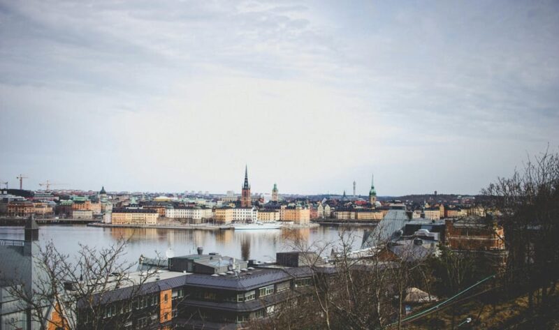 Stockholm: Christmas Markets & Lights Guided Walking Tour - Tasting the Holiday Flavors