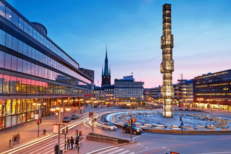 Stockholm Gamla Stan Walking Tour and Djurgården Boat Cruise - Who Should Consider This Tour?
