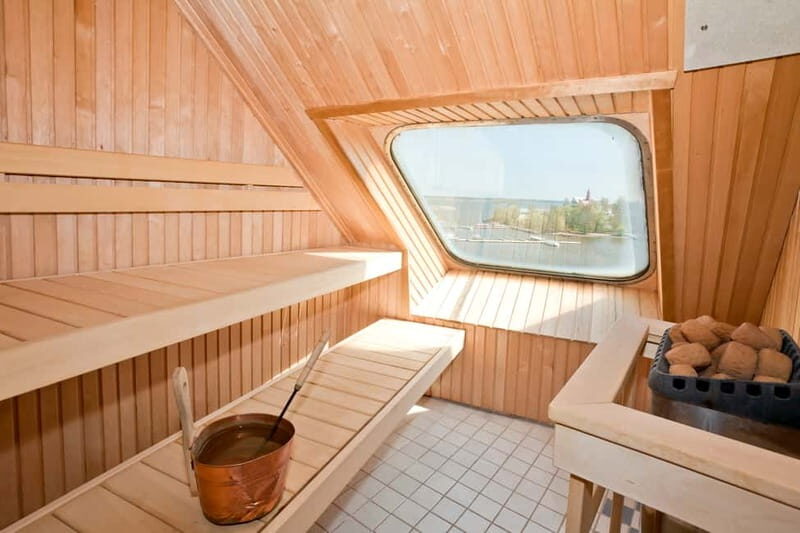 Stockholm-Helsinki Mini Cruise: 2-Night Baltic Getaway - Who Is This Tour Best For?