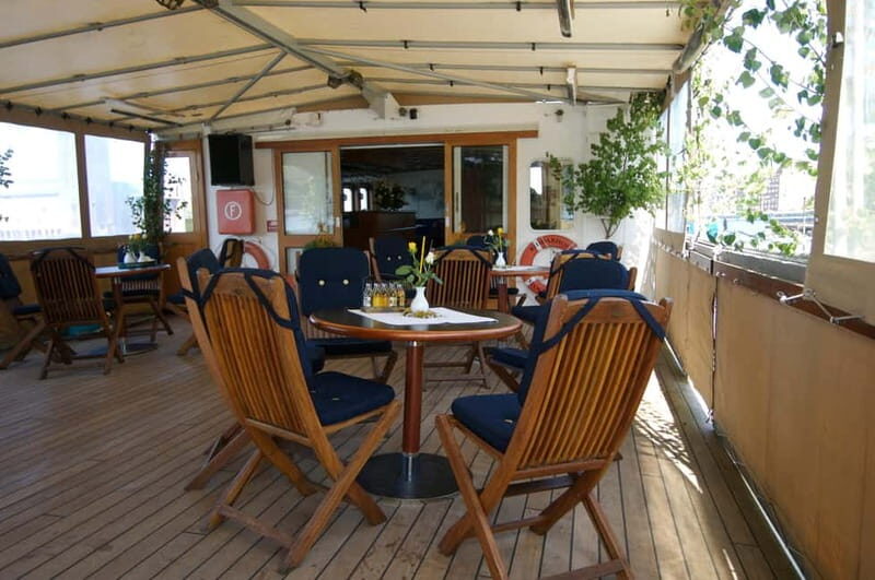 Stockholm: Midsummer Archipelago Boat Tour Live Guide DE/EN - FAQ