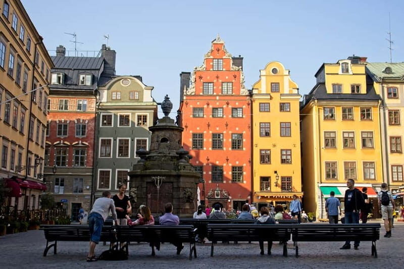 Stockholm: Old Town & City Guided Walking Tour - Key Points