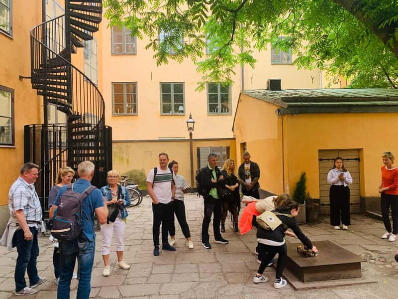 Stockholm: Old Town Guided Walking Tour (English / Deutsch) - The Full Experience of the Gamla Stan Guided Tour