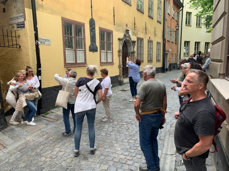 Stockholm: Old Town Guided Walking Tour (English / Deutsch) - The Sum Up