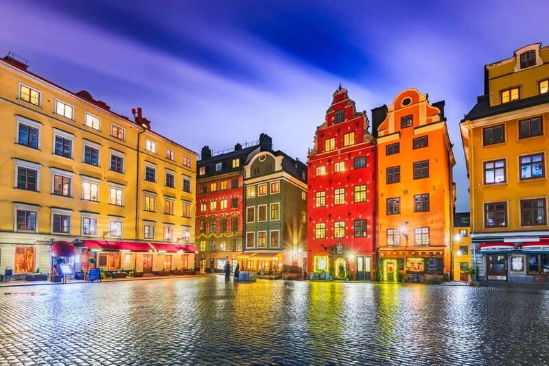 Stockholm: Old Town Historical Walking Tour - The Small Group and Guide: Why It Matters