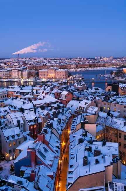 Stockholm: Old Town Historical Walking Tour - Authentic Experiences and Hidden Gems