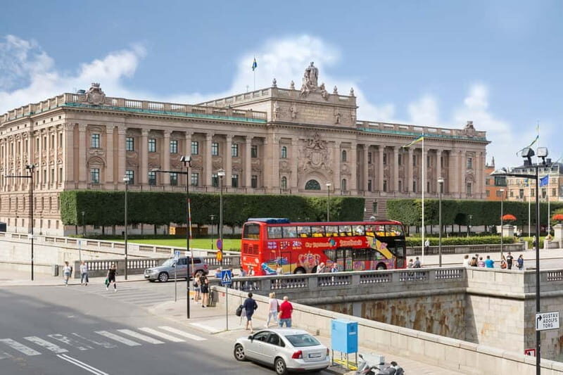 Stockholm: Old Town Walking Tour and Hop-on Hop-off Bus Tour - An In-Depth Look at the Tour Experience