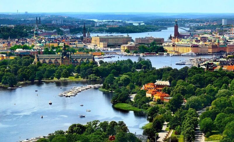 Stockholm Private Walking Tour - Major Stops and What to Expect