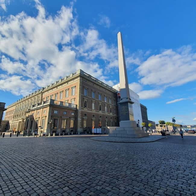 Stockholm: Royal & Classic History Walking Tour with Fika - Exploring Gamla Stan: A Medieval Heartbeat