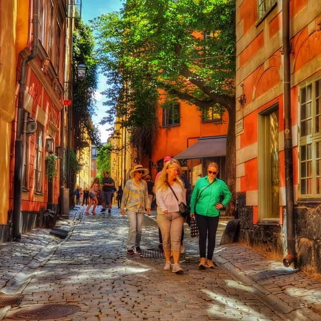 Stockholm: Royal & Classic History Walking Tour with Fika - The Historic Landmarks