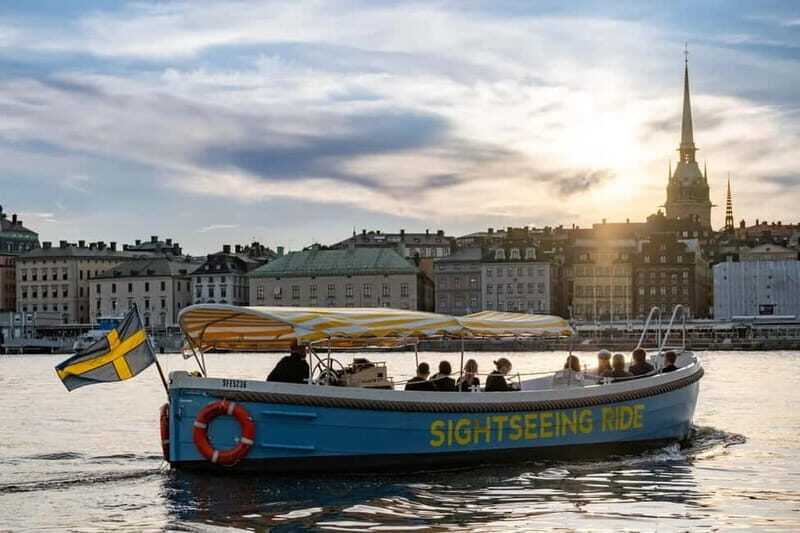 Stockholm: Walking Tour and Electric Boat Ride - Key Points