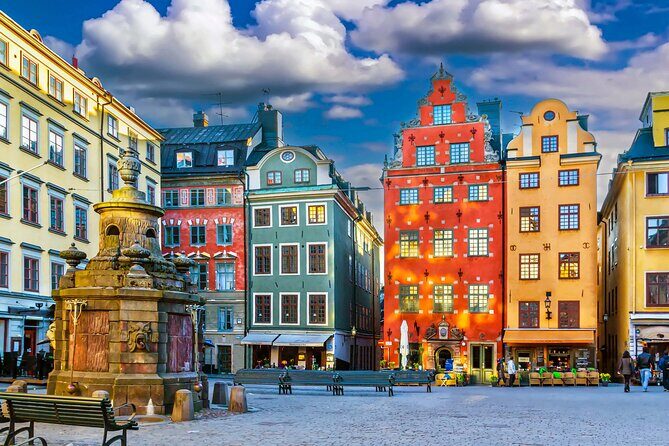 Stockholm Walking Tour with Audioguide on Your Smartphone - Key Points