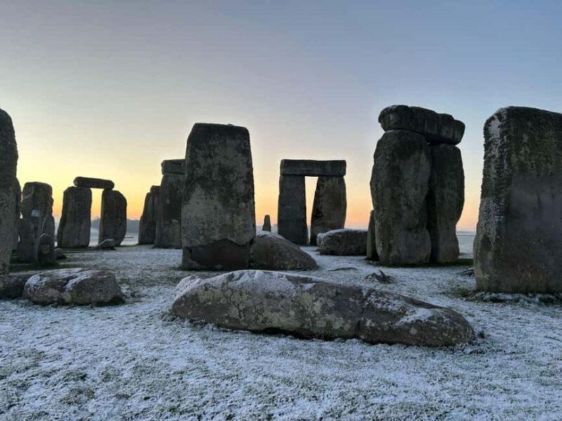 Stonehenge and Avebury stone circles. Guided tours - Exploring the Mysteries of Wiltshire: A Guided Tour of Stonehenge and Avebury