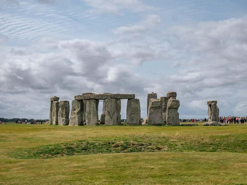 Stonehenge: Shared Half-Day Tour from Bath for 2-8 Guests - The Itinerary in Detail