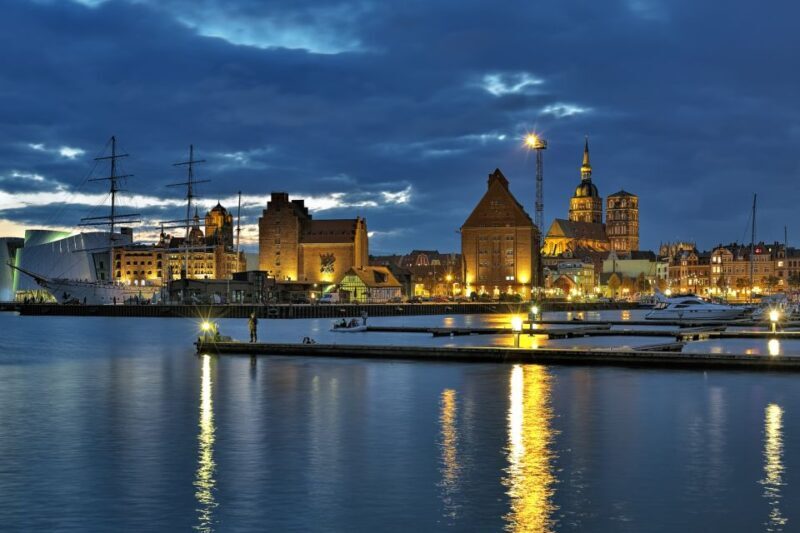 Stralsund: Old Town Evening Tour with a Night Watchman - Practicalities and What to Expect