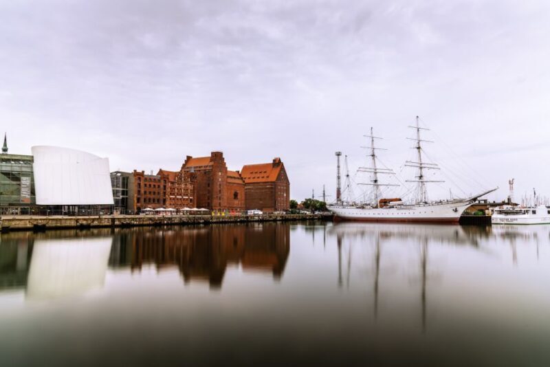 Stralsund: Old Town Highlights Private Walking Tour - Churches that Speak of Art and Faith