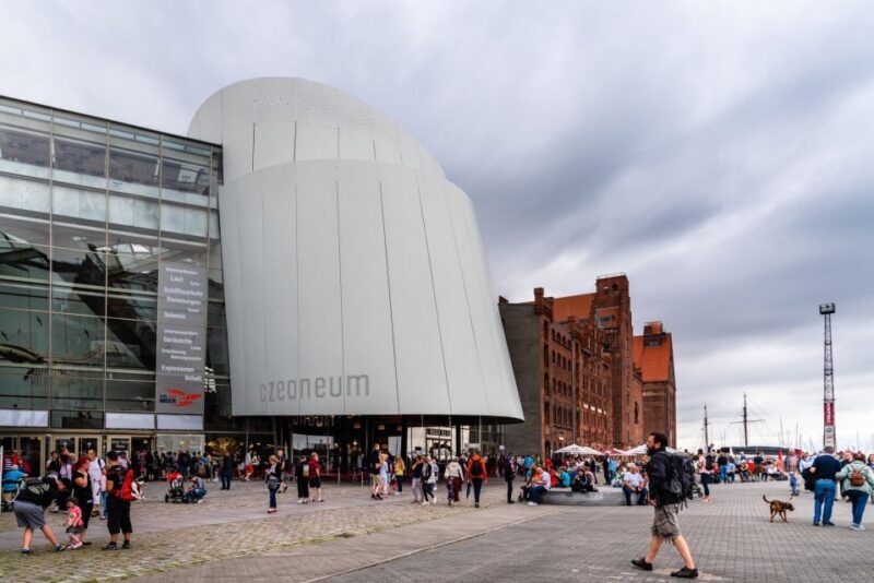 Stralsund: Old Town Highlights Private Walking Tour - Marveling at the Harbor and Maritime Heritage