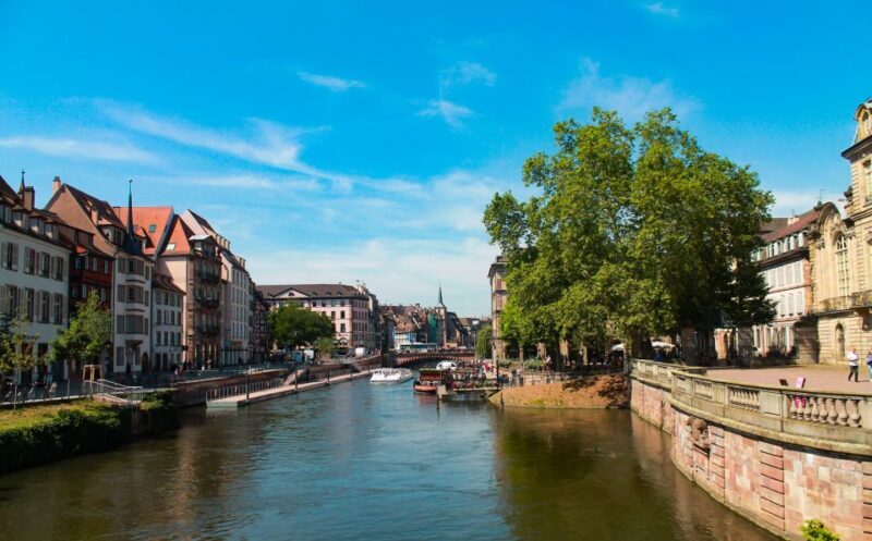 Strasbourg: City Highlights Walking Tour with Local Guide - Why Choose This Tour in Strasbourg?
