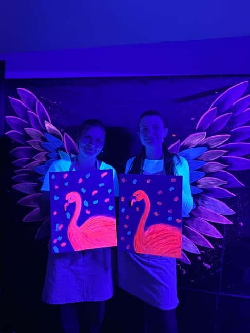Strasbourg: Painting in the dark workshop with drinks - Is This a Good Value?