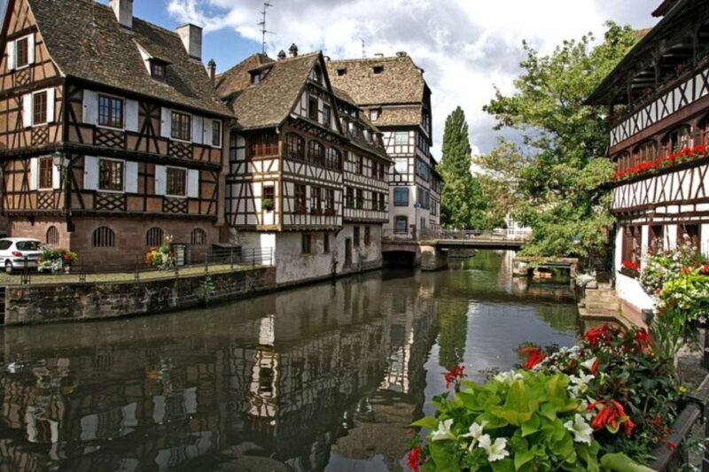 Strasbourg: Private custom tour with a local guide - FAQ