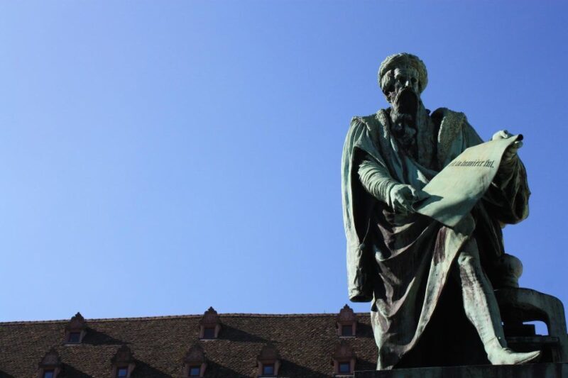 Strasbourg: Private History Tour with a Local Expert - Key Points