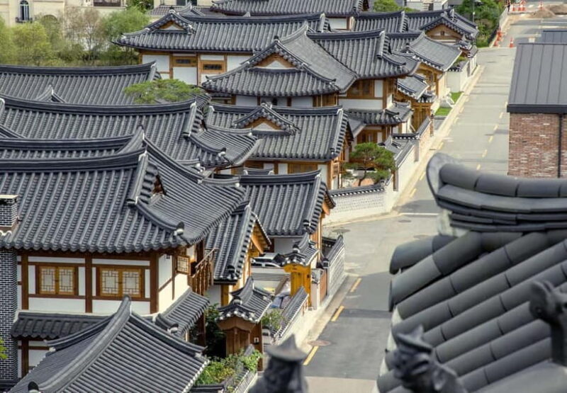 Strawberry & Mt.Gamaksan & Eunpyeong Hanok & Chorigol 164 - Key Points
