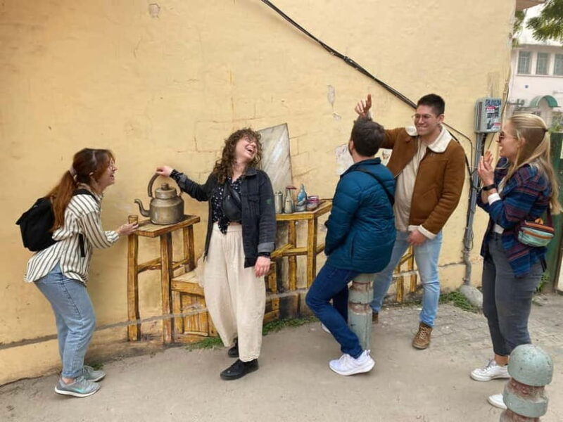 Street Art Walk & Lodhi Gardens with Chai & Food - Key Points