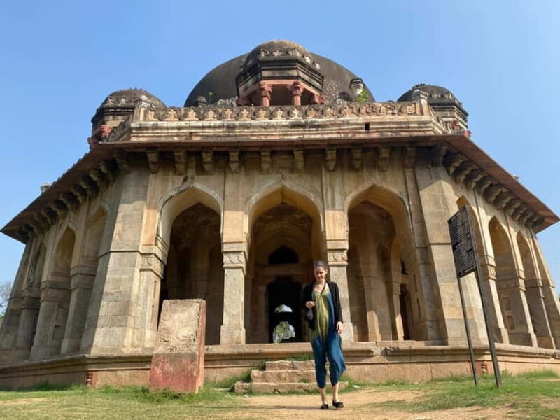 Street Art Walk & Lodhi Gardens with Chai & Food - Exploring the Itinerary in Detail