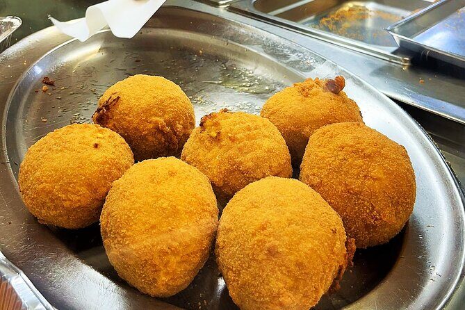 Street food and pasta in Rome - Exploring the Tour Itinerary in Detail
