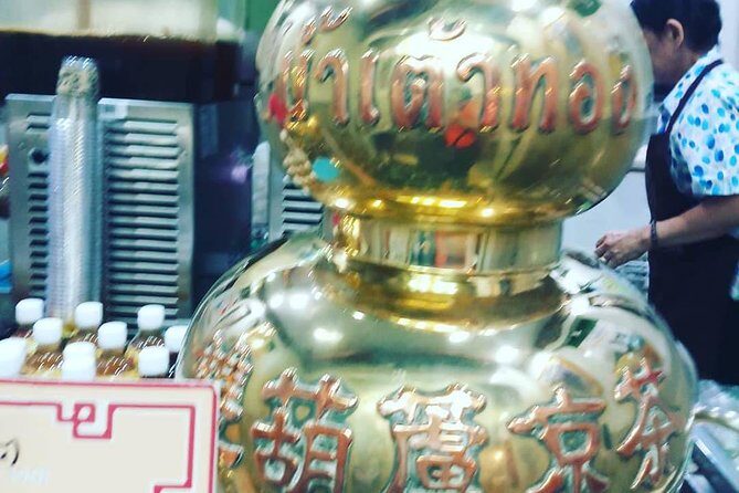 Street Food at China Town - A Close Look at the Experience