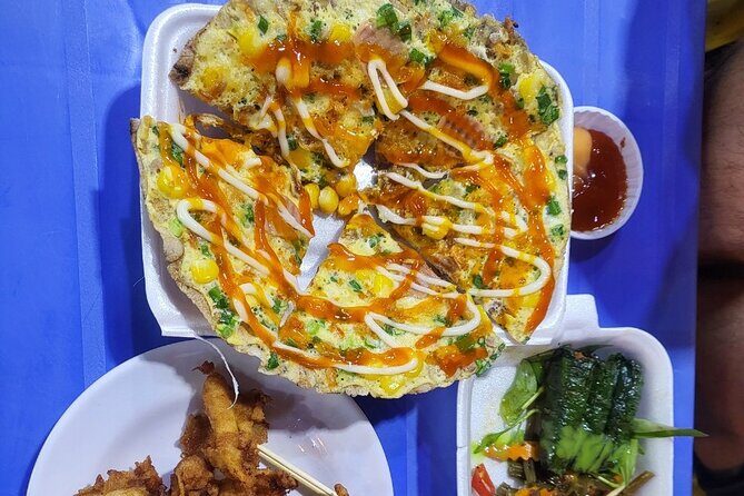 Street Food in Saigon By American Jeep/ Motorbike - The Sum Up