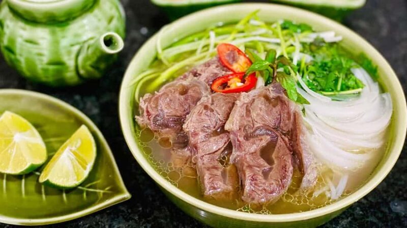 Street Food Tour with Train Street Visit - Key Points