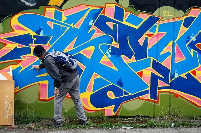 Street Hues Seattle Urban Art Tour - Analyzing the Value