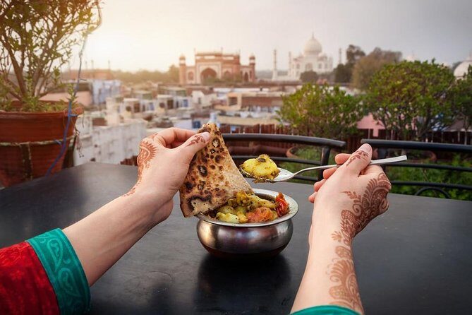 Street shopping in Agra - Why Choose a Street Shopping Tour?