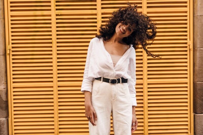 Street-style photoshoot in San Francisco Theater District - Group Size and Practicalities