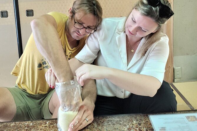 Strengthen the immunity!! Making miso in Japanese old house. - Key Points