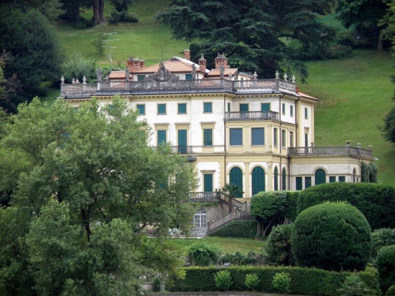 Stresa: Private Cruise to Santa Caterina del Sasso - An Authentic Lake Maggiore Experience