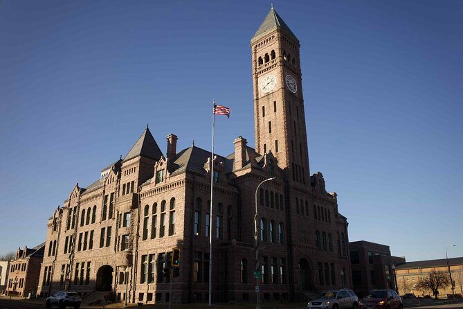 Stroll Sioux Falls: A Walking Tour of Historical Landmarks - Deep Dive into the Landmarks